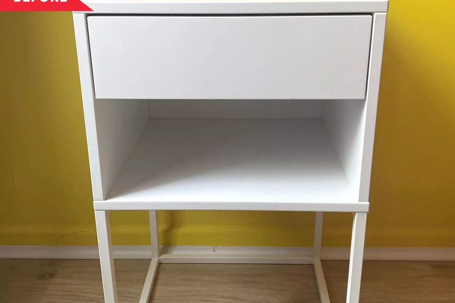 Sa wala pa ug pagkahuman: Pipila ka Panguna nga mga Pagbag-o ug Mga $42 Himua Kini nga IKEA Nightstand nga Dili Maila