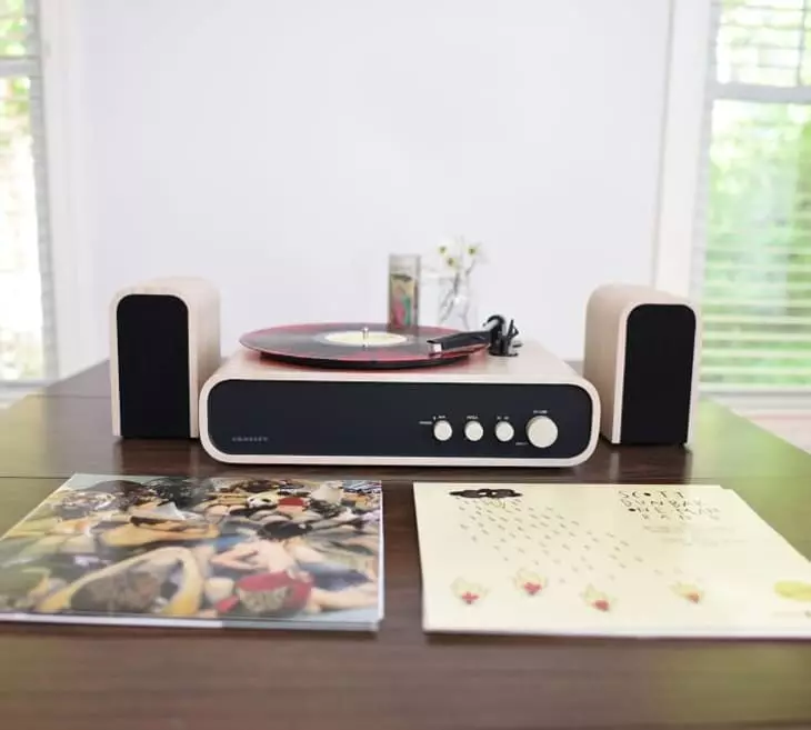 Hoton Samfuri: Crosley Gig Turntable Shelf System