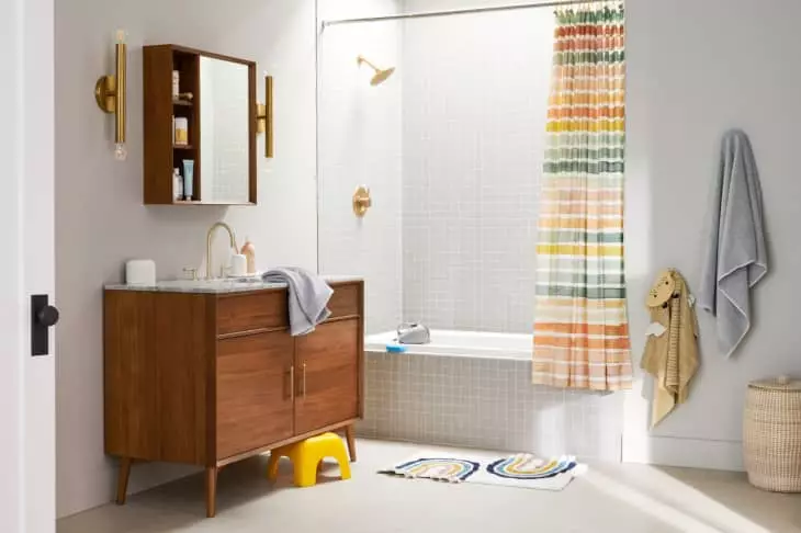 Baño para niños de West Elm