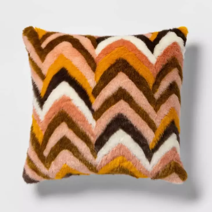 Sary vokatra: Opalhouse Faux Fur Euro Decorative Chevron Throw Pillow