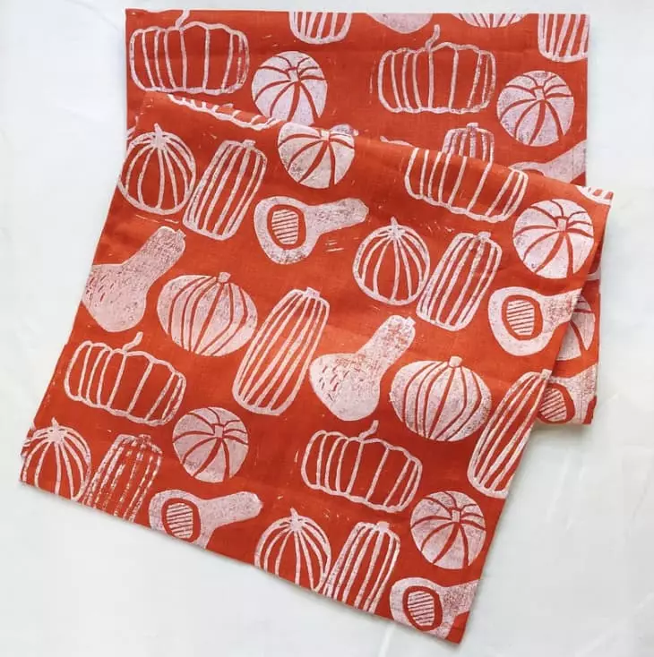 Imagine produs: juliepeach Orange Fall Table Runner