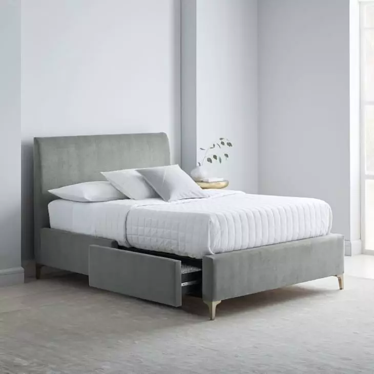 Gambar Produk: Andes Deco Upholstered Storage Bed