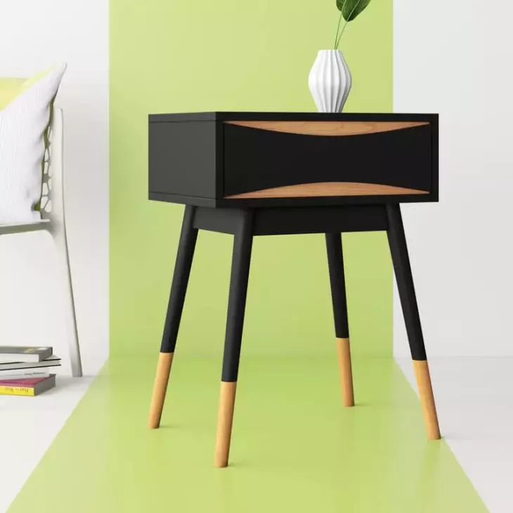 Foto ngwaahịa: Gilmour End Table na Nchekwa