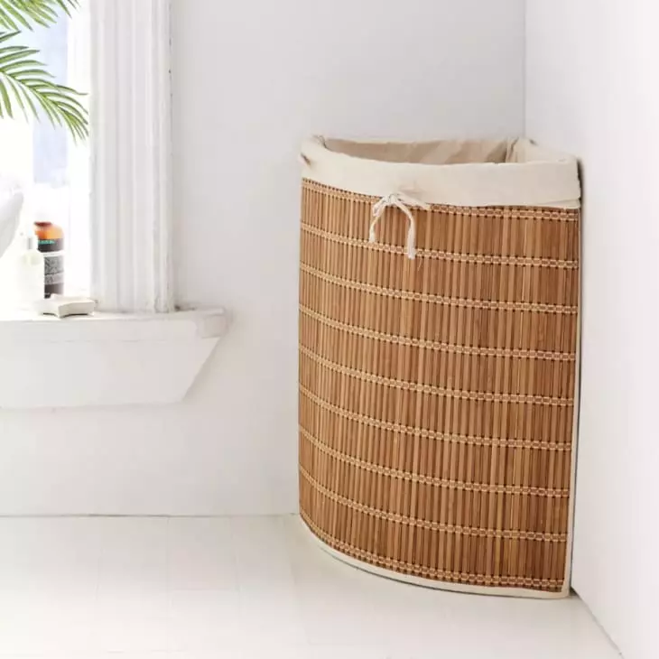 پيداوار جي تصوير: Wicker Corner Hamper