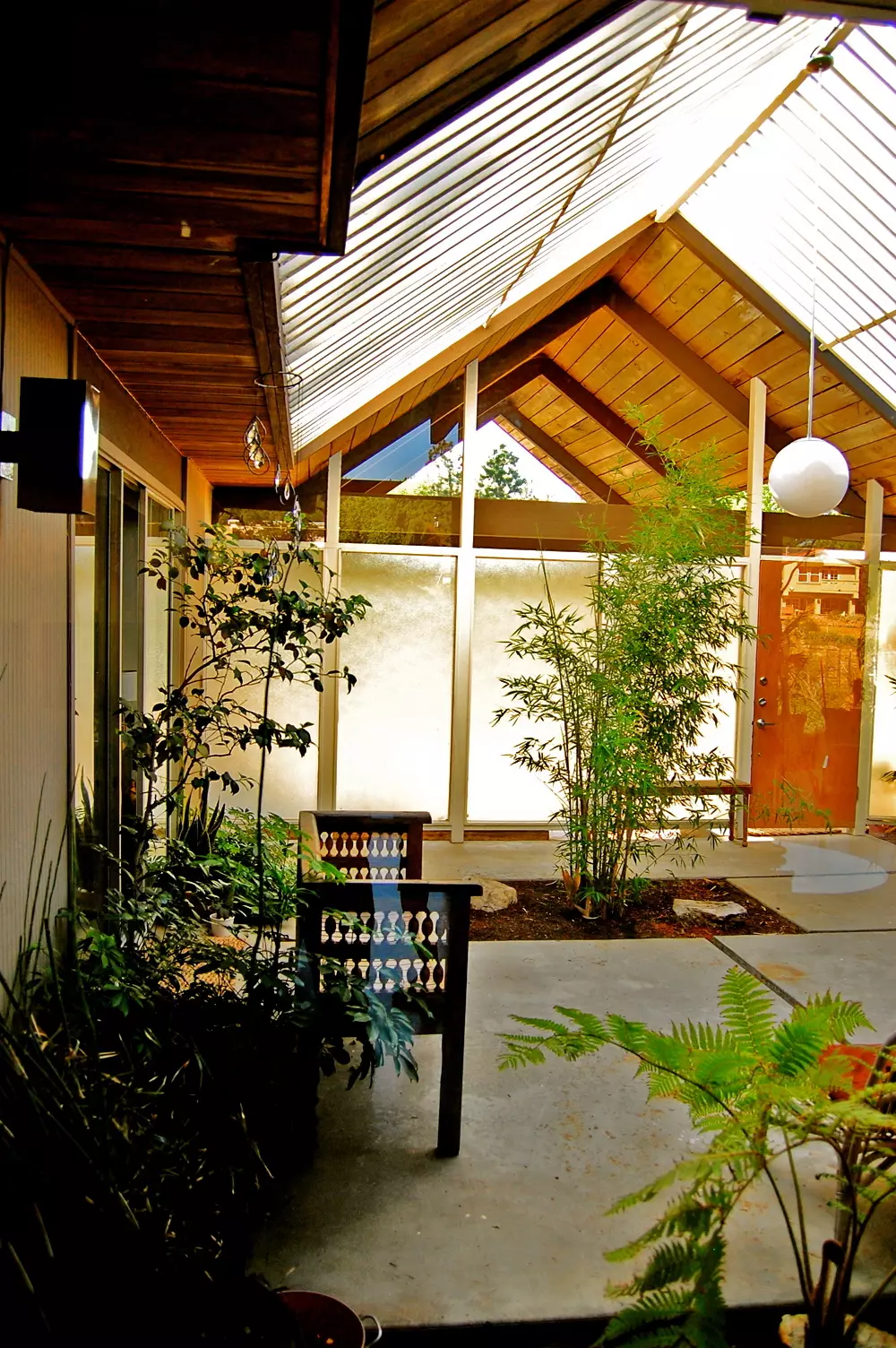 Tur Rumah LA: Cindy dan Harvey's Eichler Original 174415_6