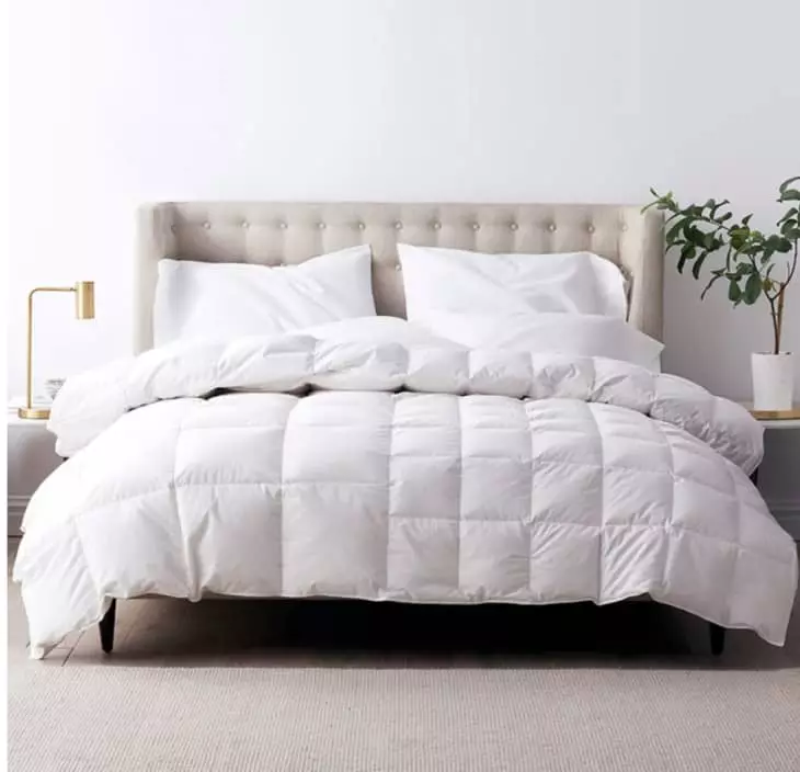 Umfanekiso weMveliso: LaCrosse™ Down Comforter