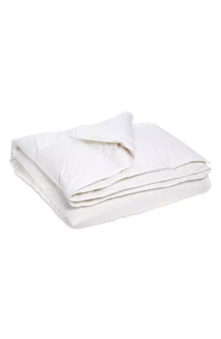 Wêne Hilberê: Nordstrom Premium Lightweight Down Comforter