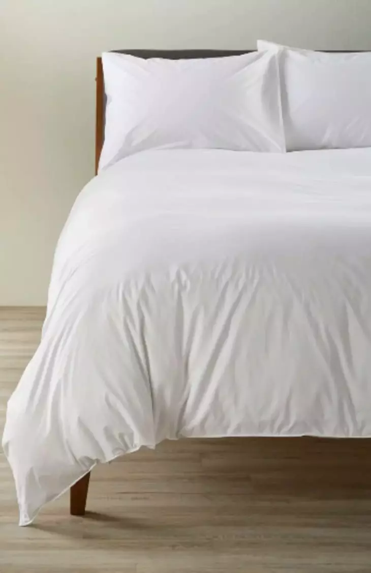 Wêneya Hilberê: Pom Pom li Malê Parker Cotton Duvet Cover & Sham Set