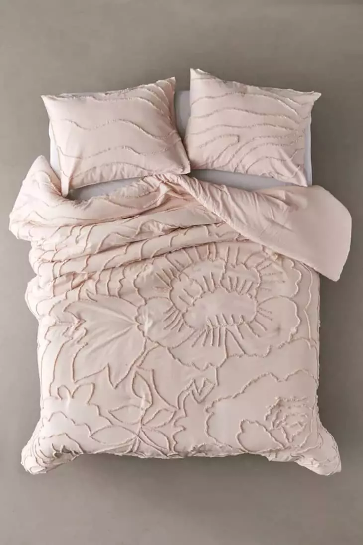 Imej Produk: Margot Tufted Floral Comforter, Queen