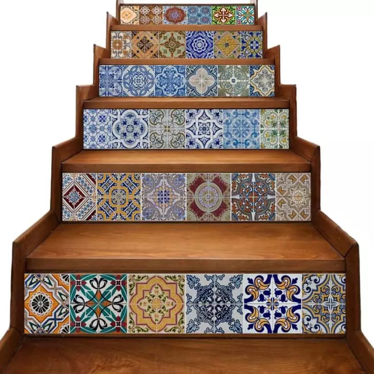 Setšoantšo sa Sehlahisoa: Lithupa tsa Yazi Stair Decals Peel le Stick