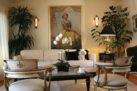 LA House Tour: Lynn kunye neLeif's Paris Hotel Home 193554_5