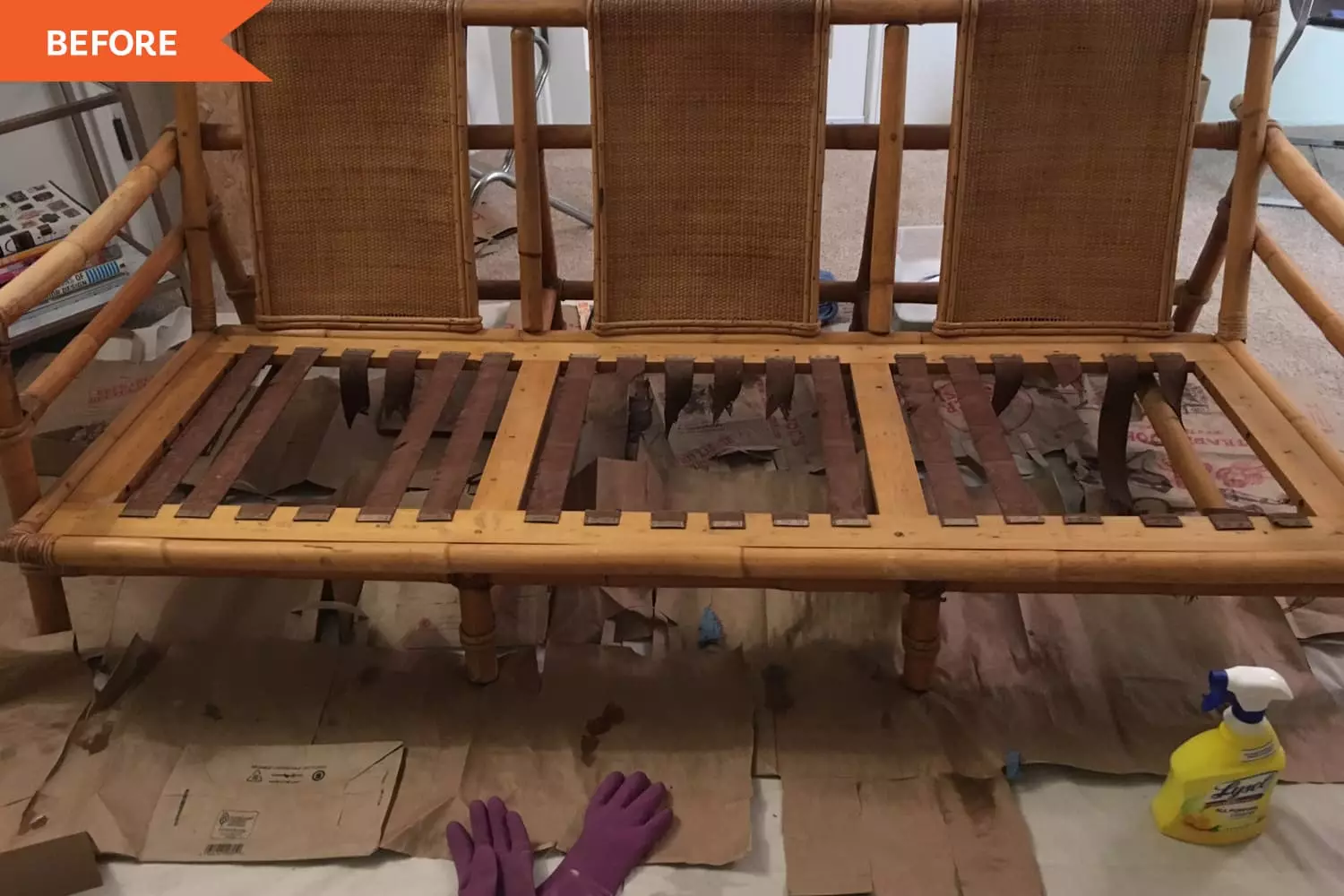 Sebelum & Setelah: Set Furnitur Bambu 1950-an Diselamatkan dari Bagian "Gratis" Craigslist