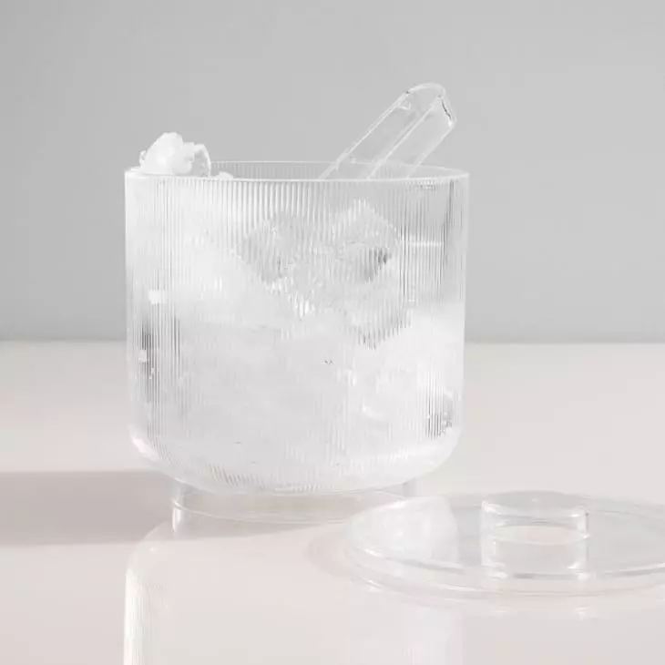 Wêne Hilberê: Bucket Ice Acrylic Fluted