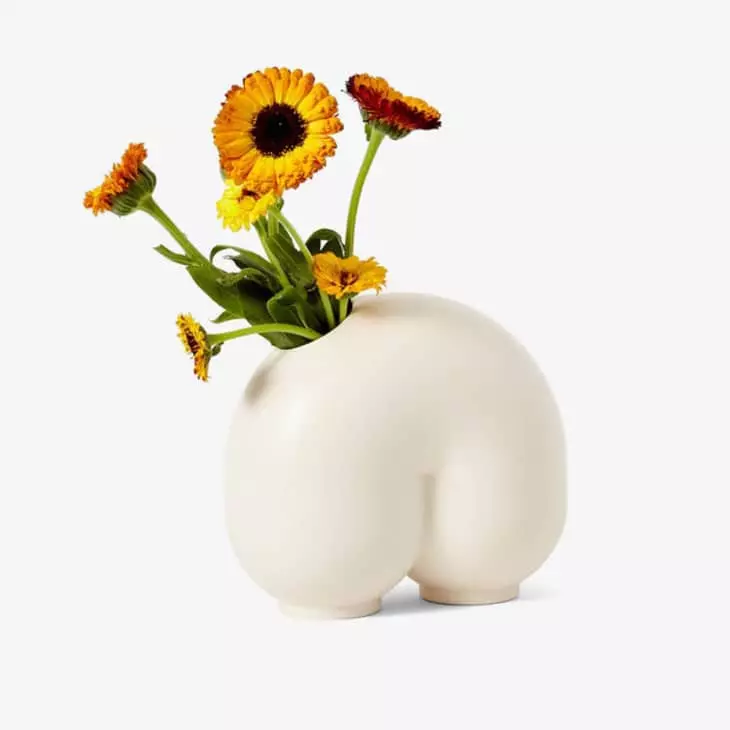 Sary vokatra: Kirby Vase