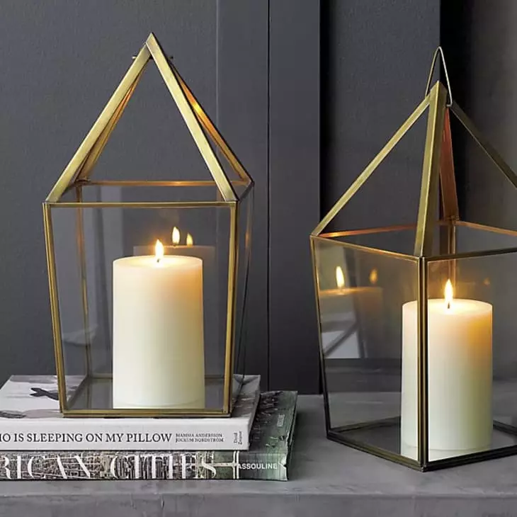 Sary vokatra: Lillian Brass Metal Lantern