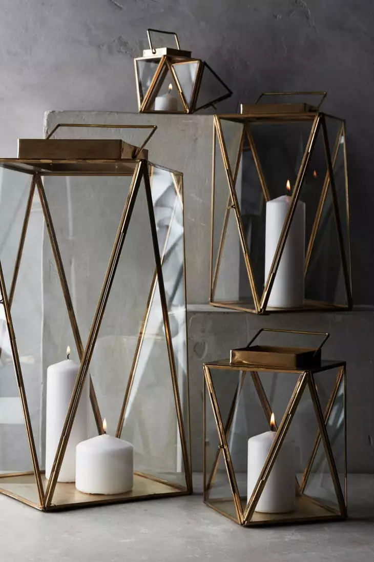 Sary vokatra: Nantucket Brass Lantern