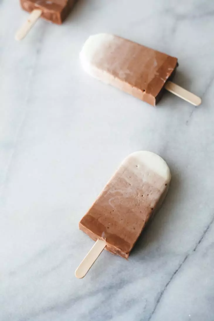 Súkkulaðijógúrt Ombré Popsicles