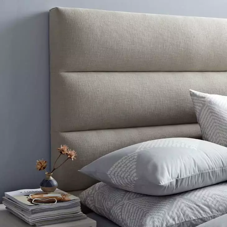 Produit Bild: Panel-Tufted Headboard op West Elm