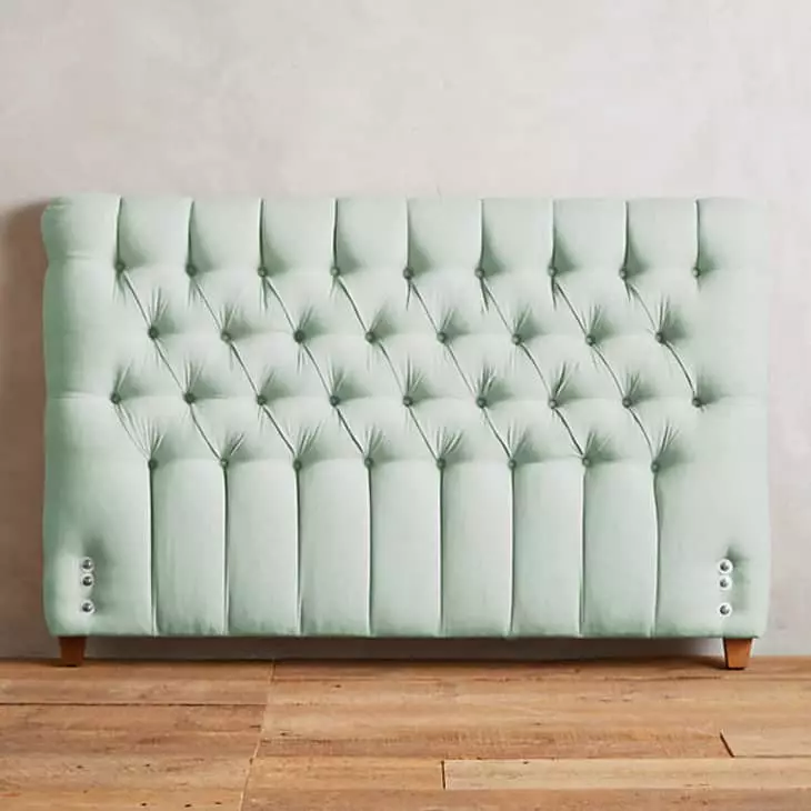 Produktuaren irudia: Lihozko tufted Lena oheburua Anthropologie-n