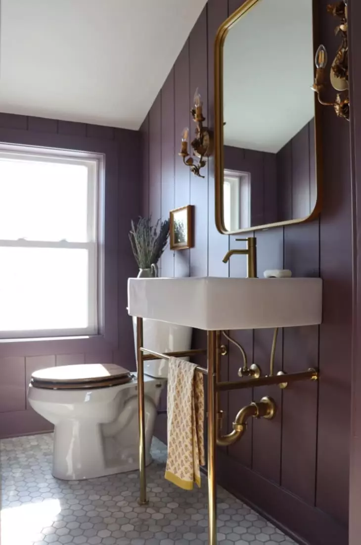 paarse badkamer