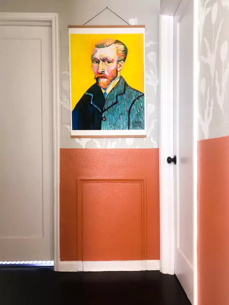 Картина Вінсента Ван Гога в кінці коридору