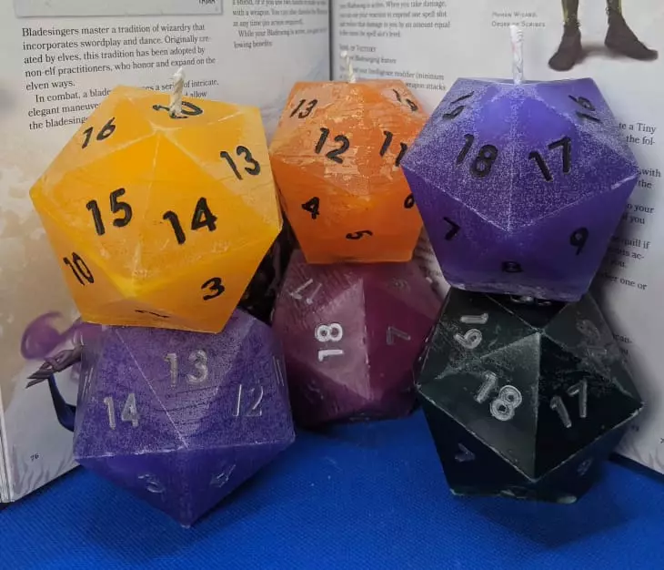 Íomhá Táirge: Coinnle Dice Dungeons and Dragons