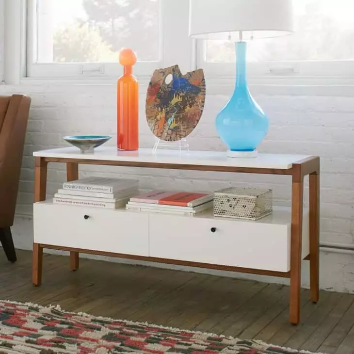 Ata Oloa: Modern Media Console