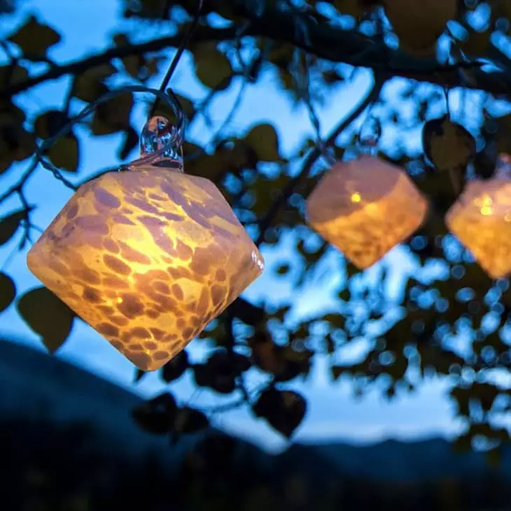 Setšoantšo sa sehlahisoa: White Diamond Outdoor Solar String Lights