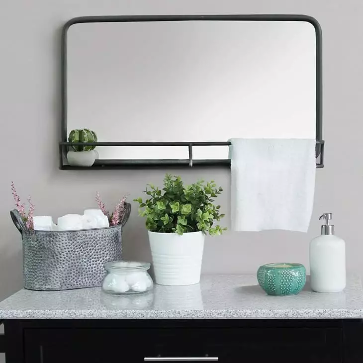 Productafbeelding: Stratton Home Decor Mason Mirror