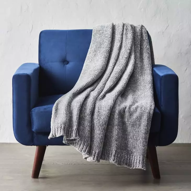 Produktbild: Better Homes & Gardens Chenille Throw