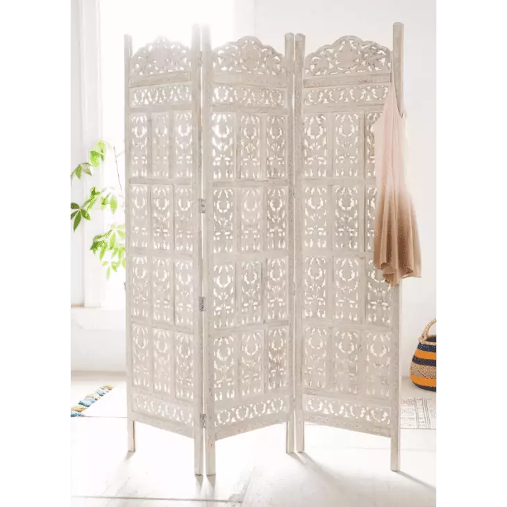 Ata Oloa: Amber vaneina Wood Room Divider Screen