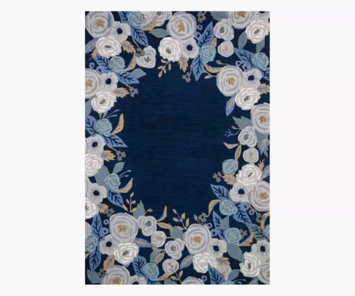 Immagine del prodotto: Tappeto con ganci di lana blu con corona di rose Juliet, 5' x 7'6"