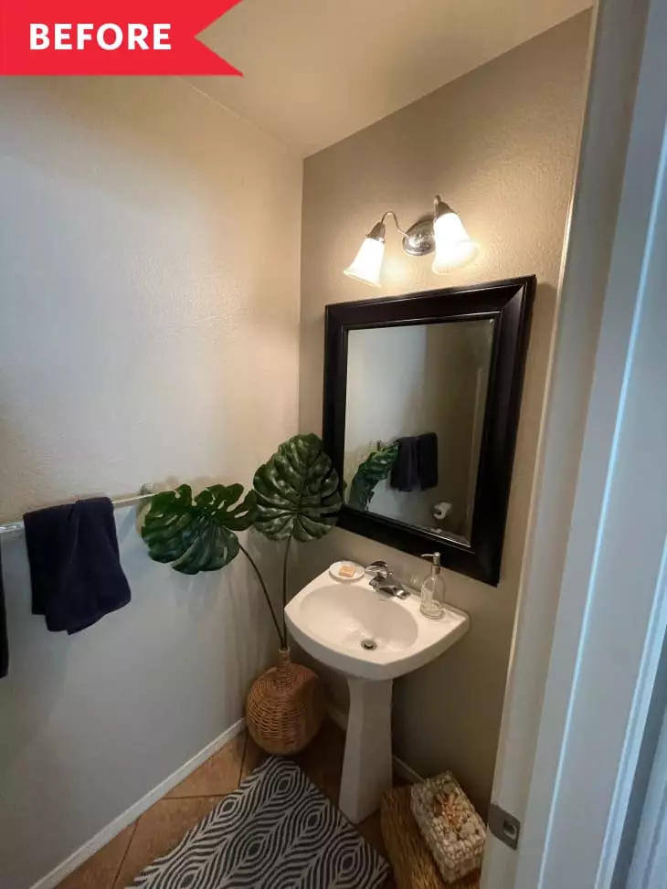 Basic bathroom ine dema-framed sink